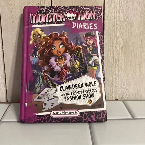 monster high | Other | Monster High Diaries Clawdeen Wolf And The ...